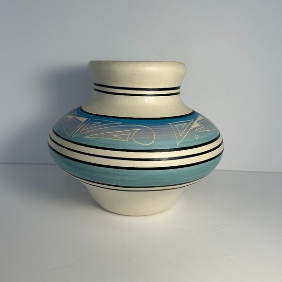 Benally Navajo | Art | Benally Pottery Navajo Vase Native American ...